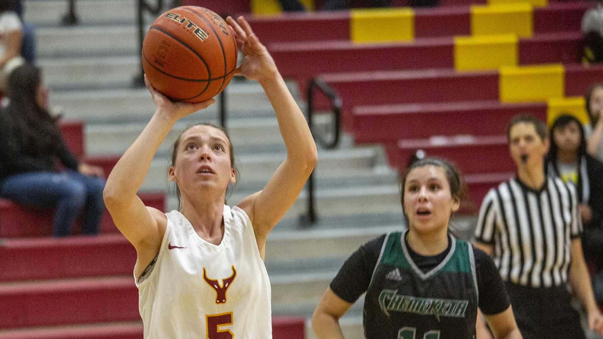 Brooke Collins - Women's Basketball - Yakima Valley College Athletics