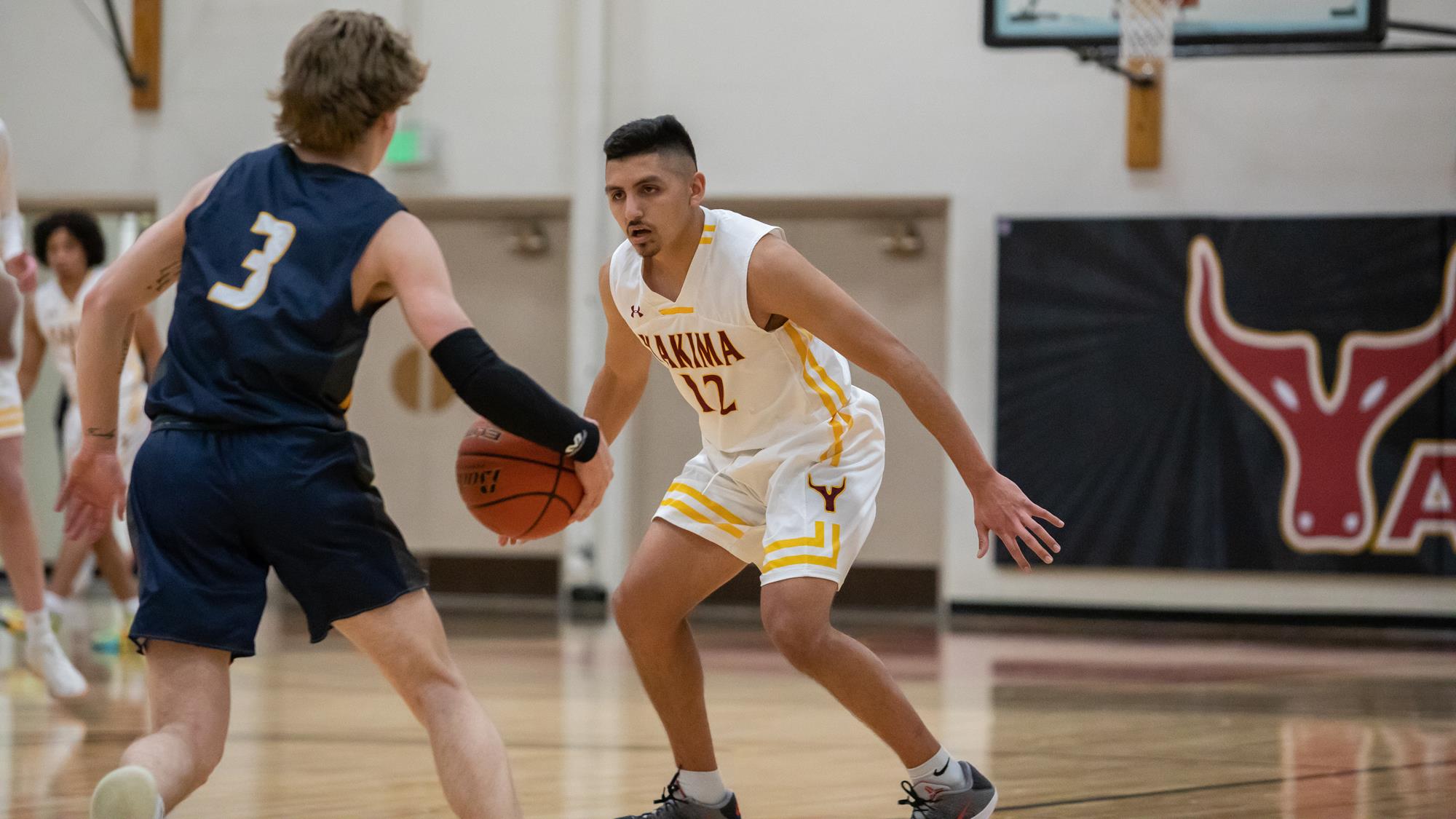 Alexzander Delgado - Men's Basketball - Yakima Valley College Athletics