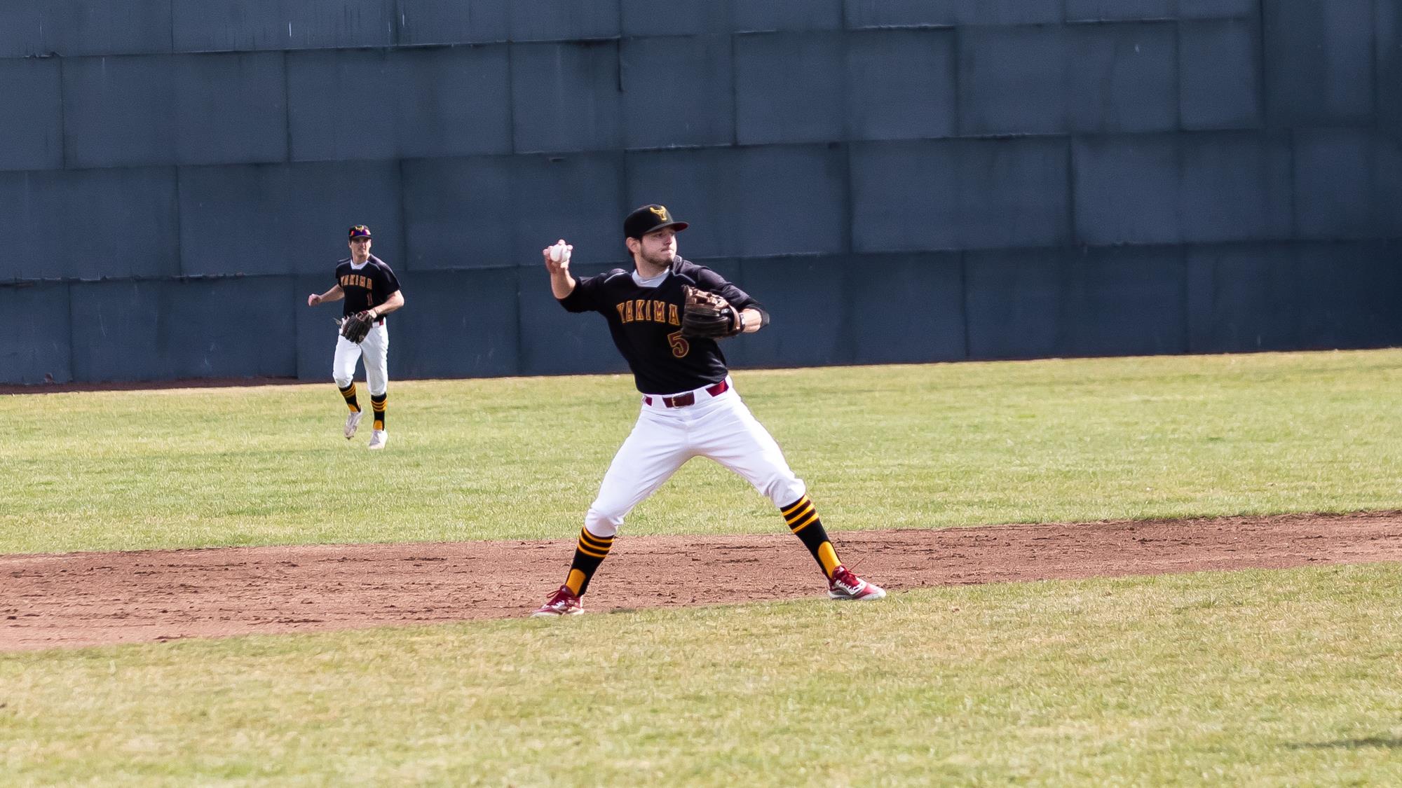 Danny Burns - Baseball - Yakima Valley College Athletics