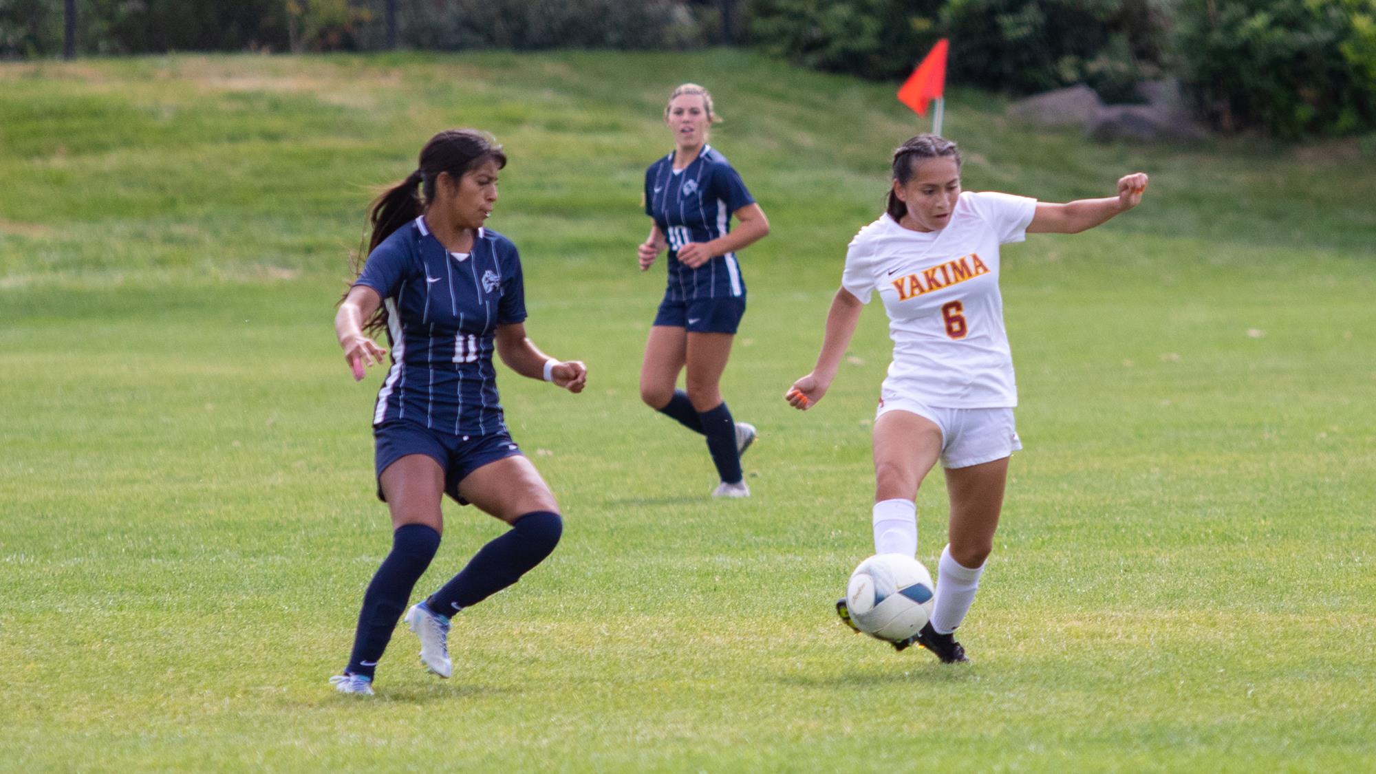 Elena Barkley - Women's Soccer - Yakima Valley College Athletics