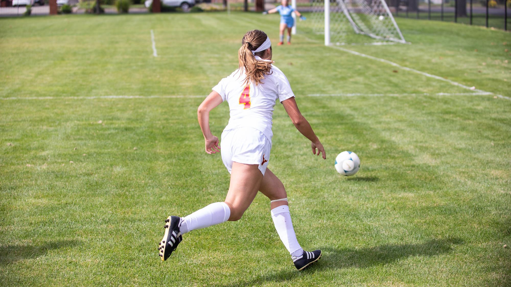 Addy Adams - Women's Soccer - Yakima Valley College Athletics