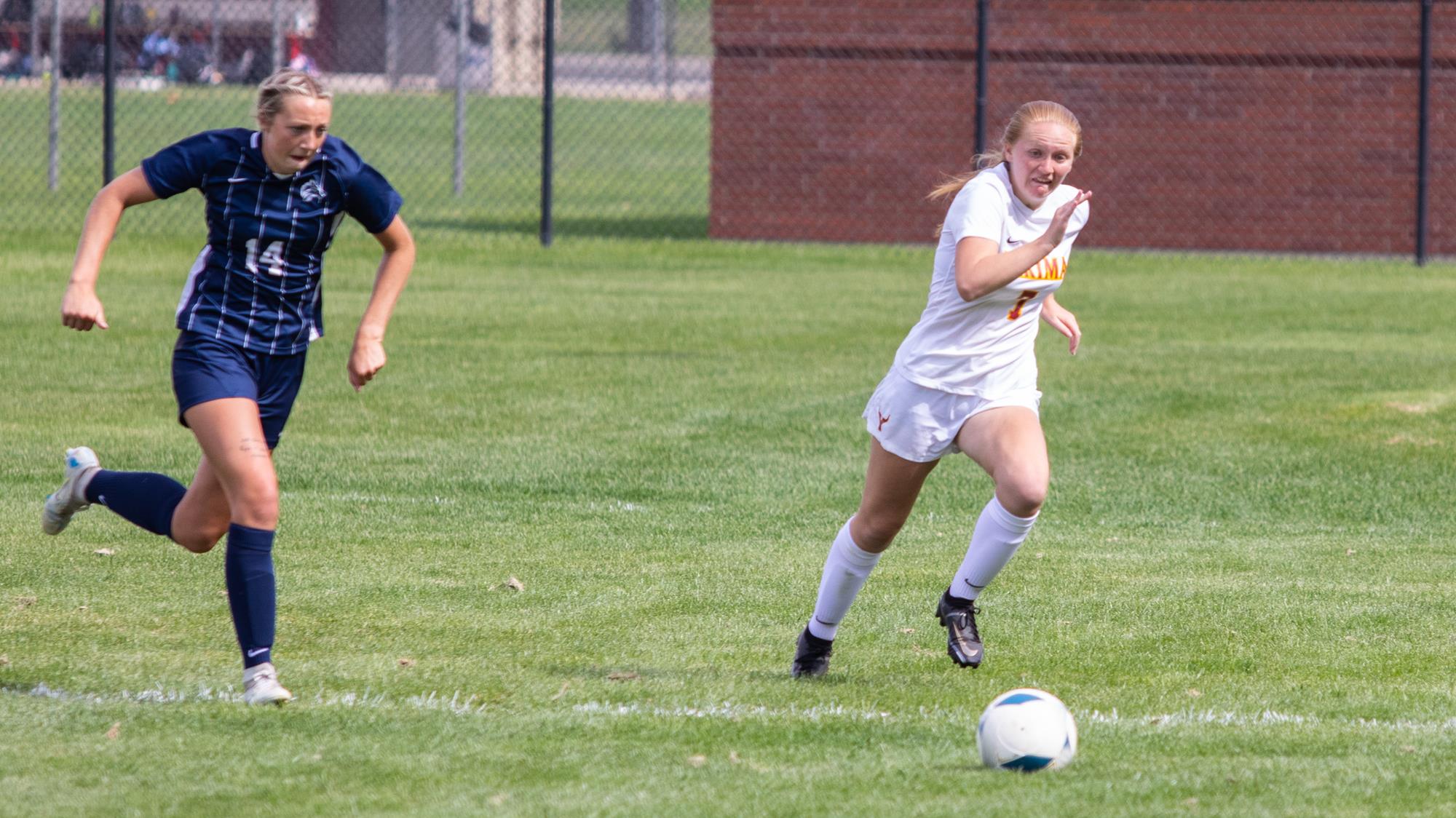 Elizabeth Henry - Women's Soccer - Yakima Valley College Athletics