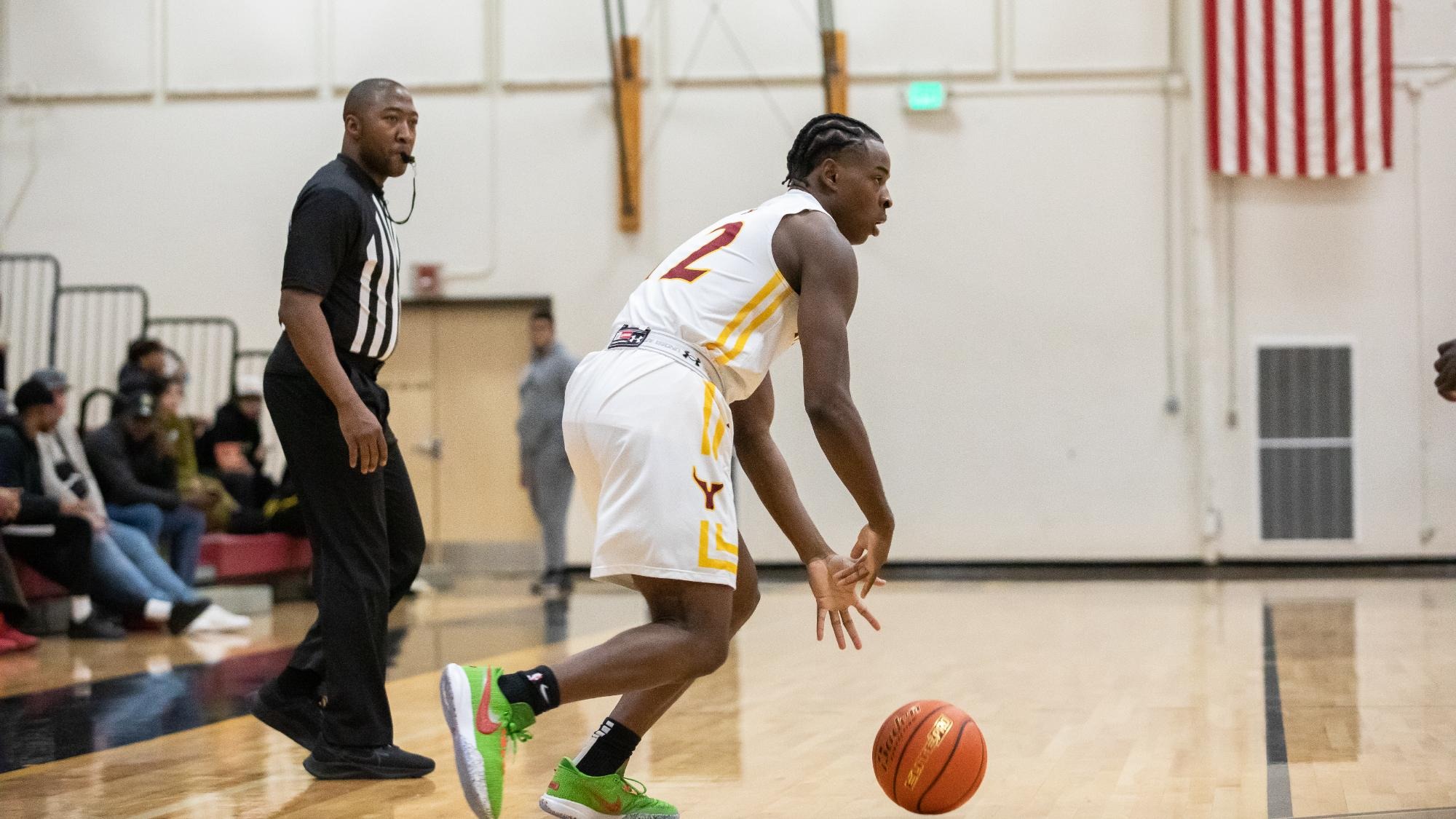 Godwin Ilumoka - Men's Basketball - Yakima Valley College Athletics
