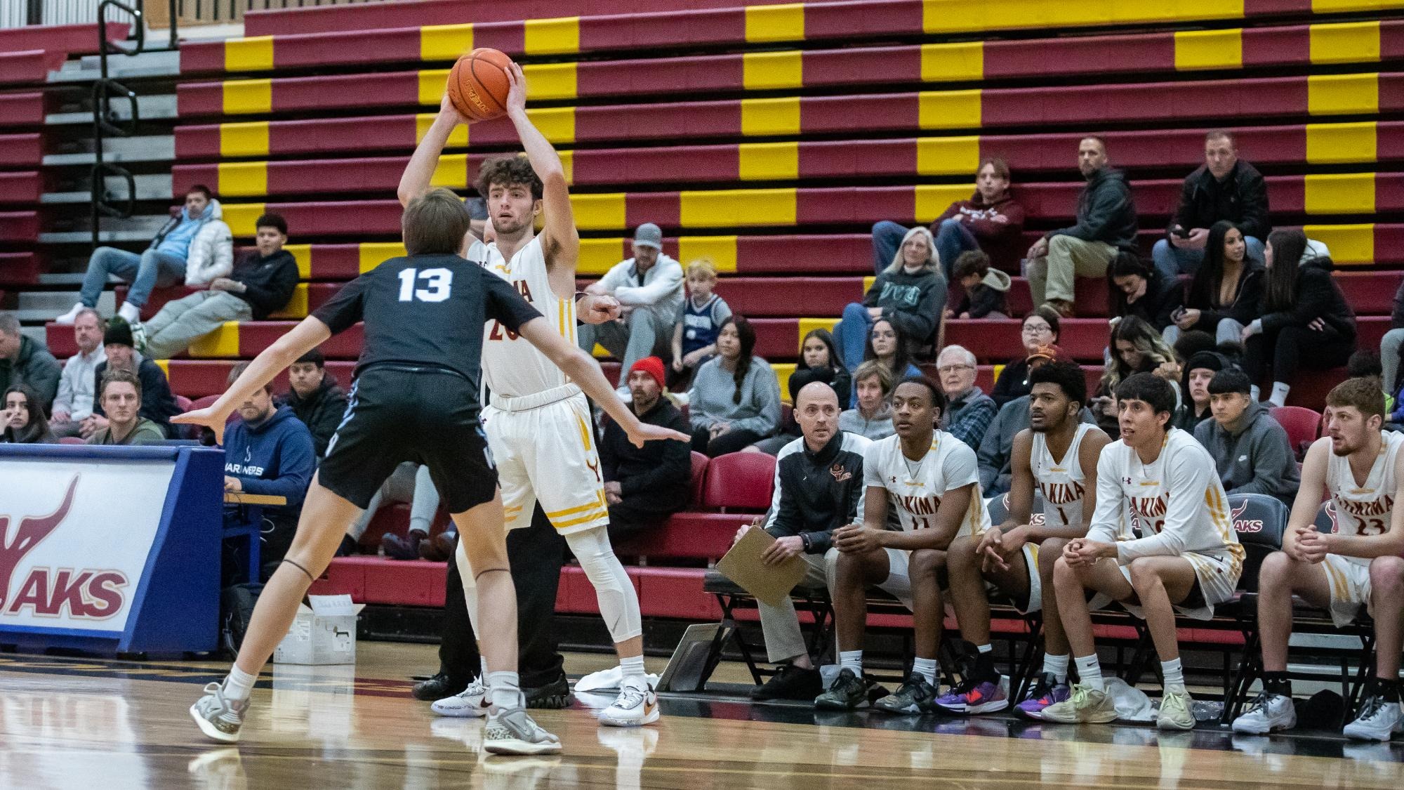 Gavin Bates - Men's Basketball - Yakima Valley College Athletics