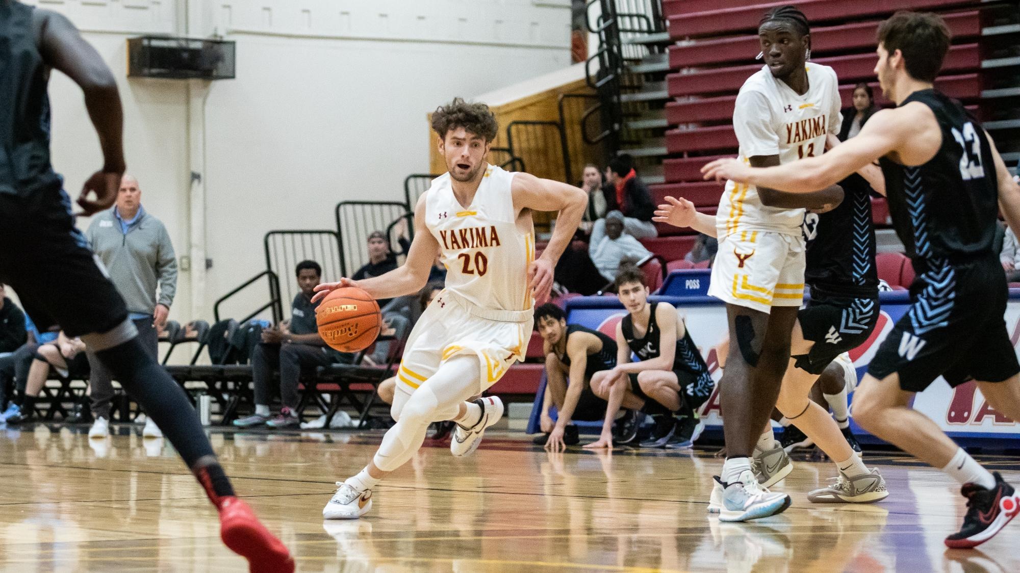 Gavin Bates - Men's Basketball - Yakima Valley College Athletics